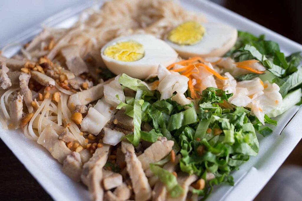 [Milpitas, CA] The delightful mekala noodles and a taste of Phnom Penh ...