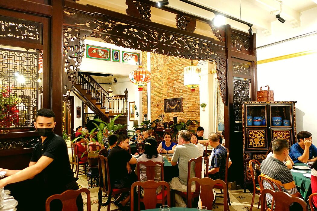 [Malacca, Malaysia] Nyonya dinner at Peranakan Mansion, Heeren Street ...