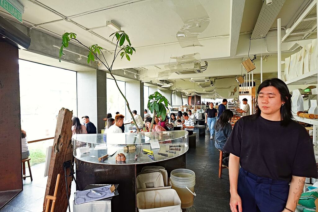 [Kuala Lumpur, Malaysia] Breakfast options at Dou Dou Bake - Asia Pacific - Hungry Onion