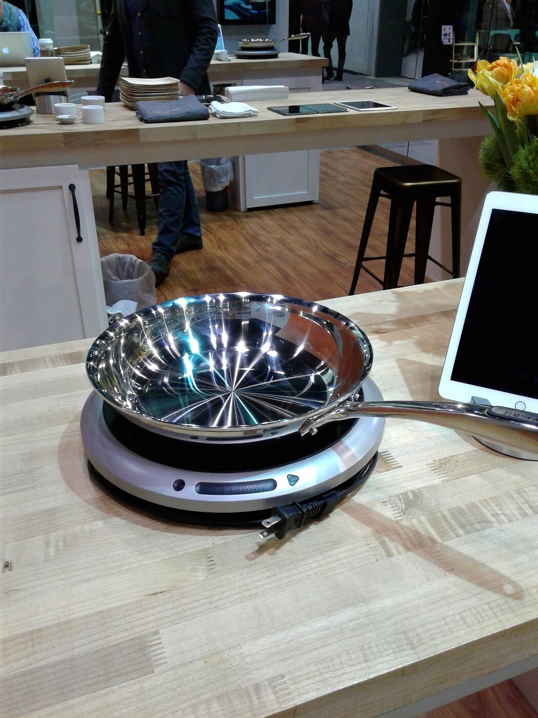2017 IHHS Show - Cookware - Hungry Onion