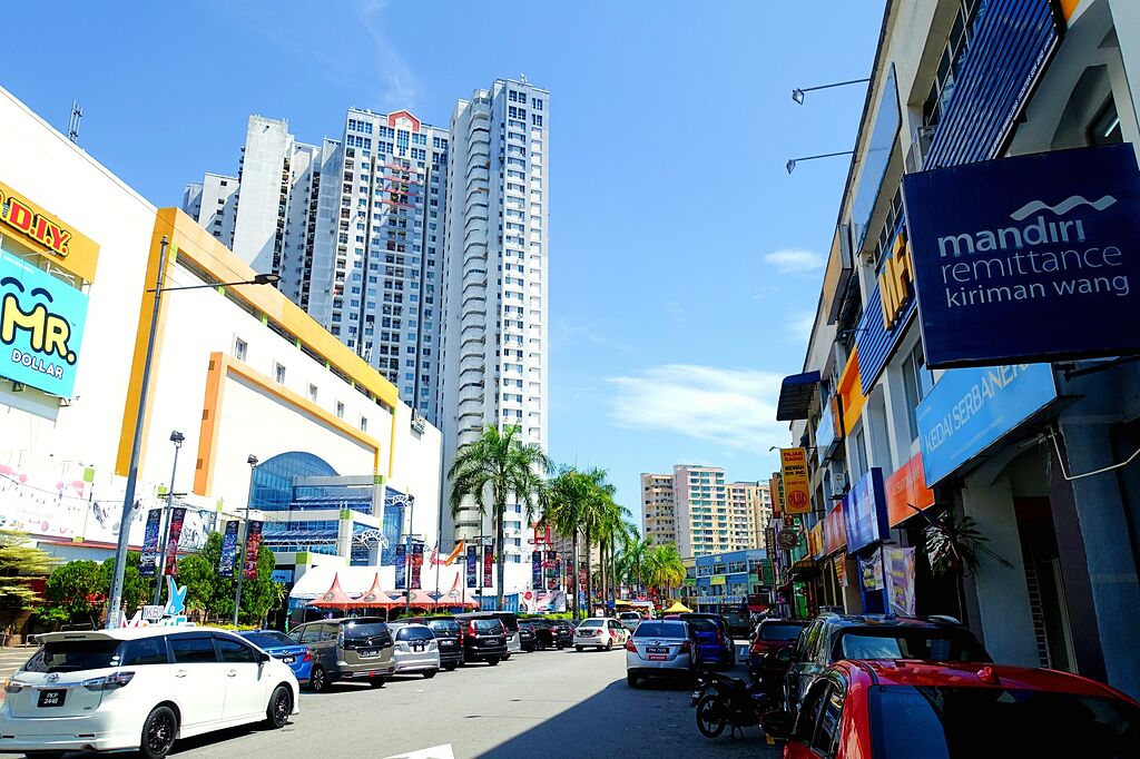 [Penang, Malaysia] Indonesian lunch options at 𝗔𝘆𝗮𝗺 𝗝𝗶𝗻𝗴𝗸𝗿𝗮𝗸 𝗠𝗯𝗮𝘅 ...