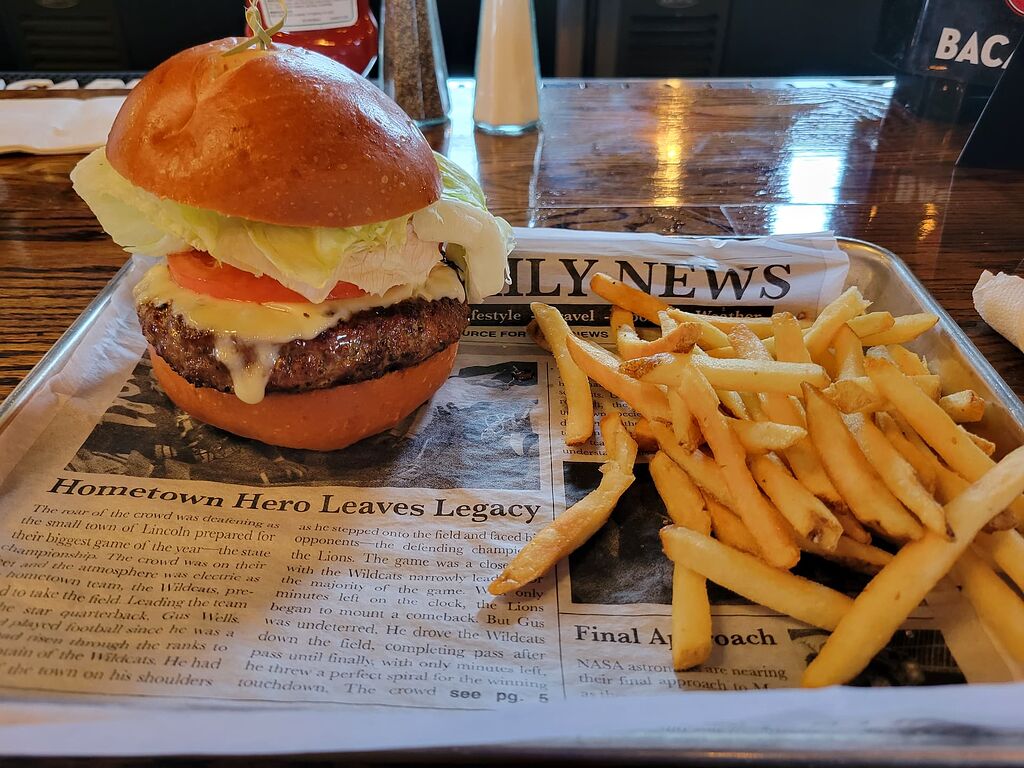 Mule Barn Tavern, Highlands - New Jersey - Hungry Onion