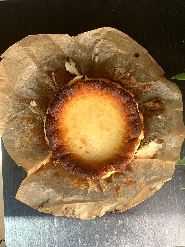 Japanese Basque Cheesecake - Baking, Sweets - Hungry Onion