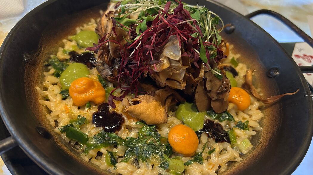 Seven Reasons Downtown DC - DC, Mid-Atlantic - Hungry Onion