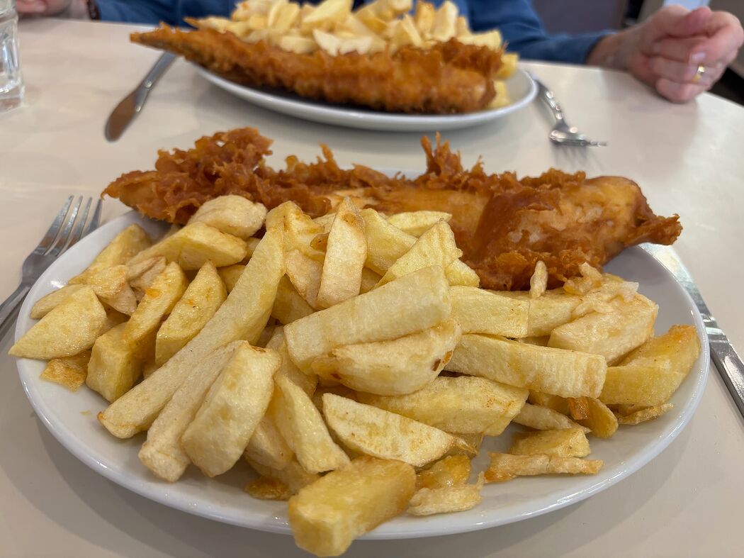 [Filey, North Yorkshire] Brown Room - U.K., Ireland - Hungry Onion