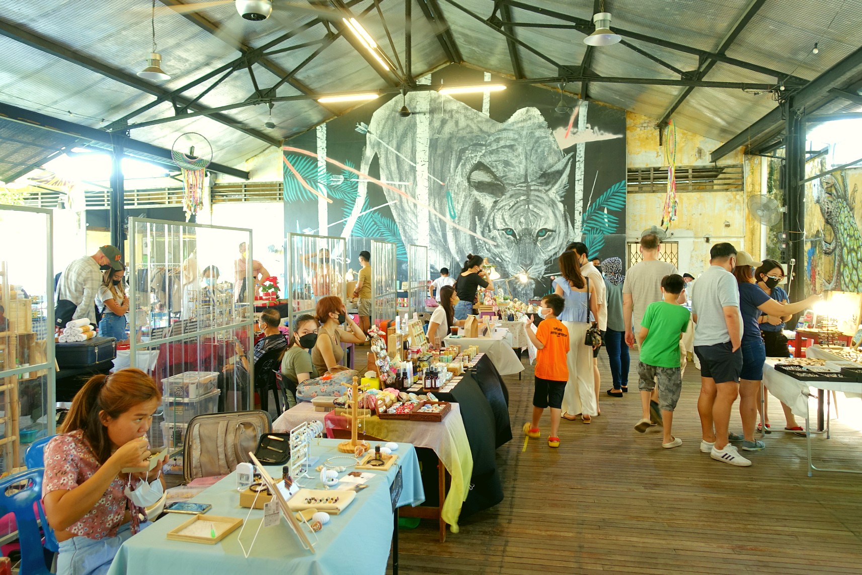 [Penang, Malaysia] Eats at the Hin Bus Depot weekend market - Asia ...